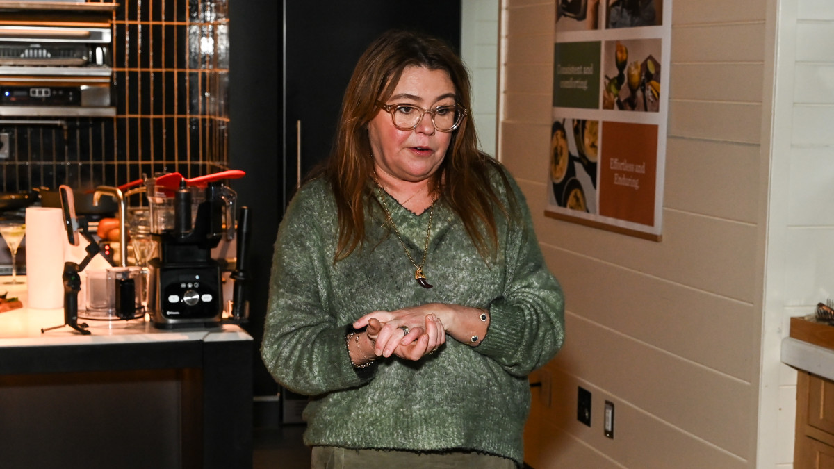 Rachael Ray was emotional when she explained why she chose to leave ...