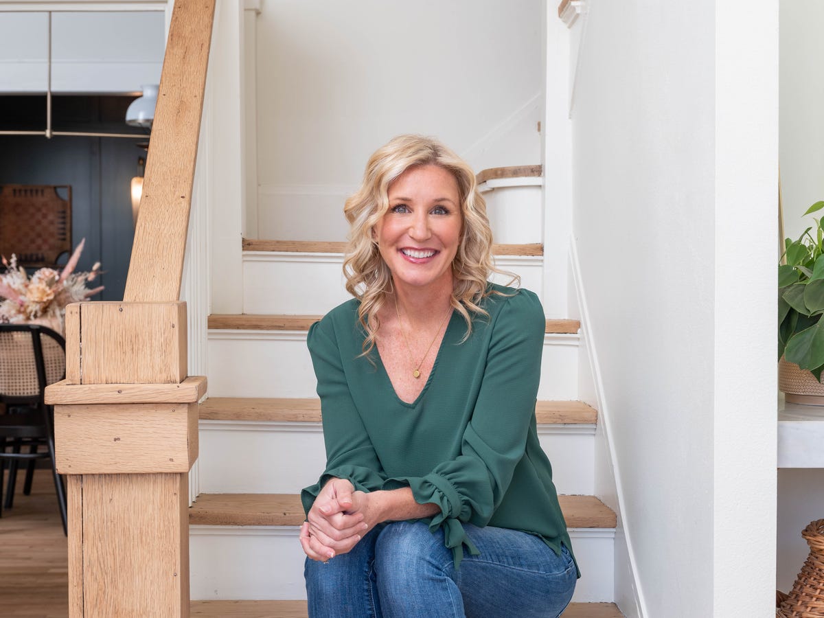 Jenny Marrs from HGTV was emotional as she revealed that her family had ...